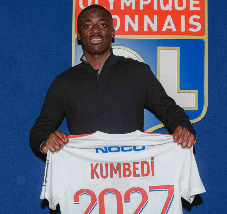 OL : c'est officiel, Saël Kumbedi prolonge à l’OL jusqu’au 30 juin 2027