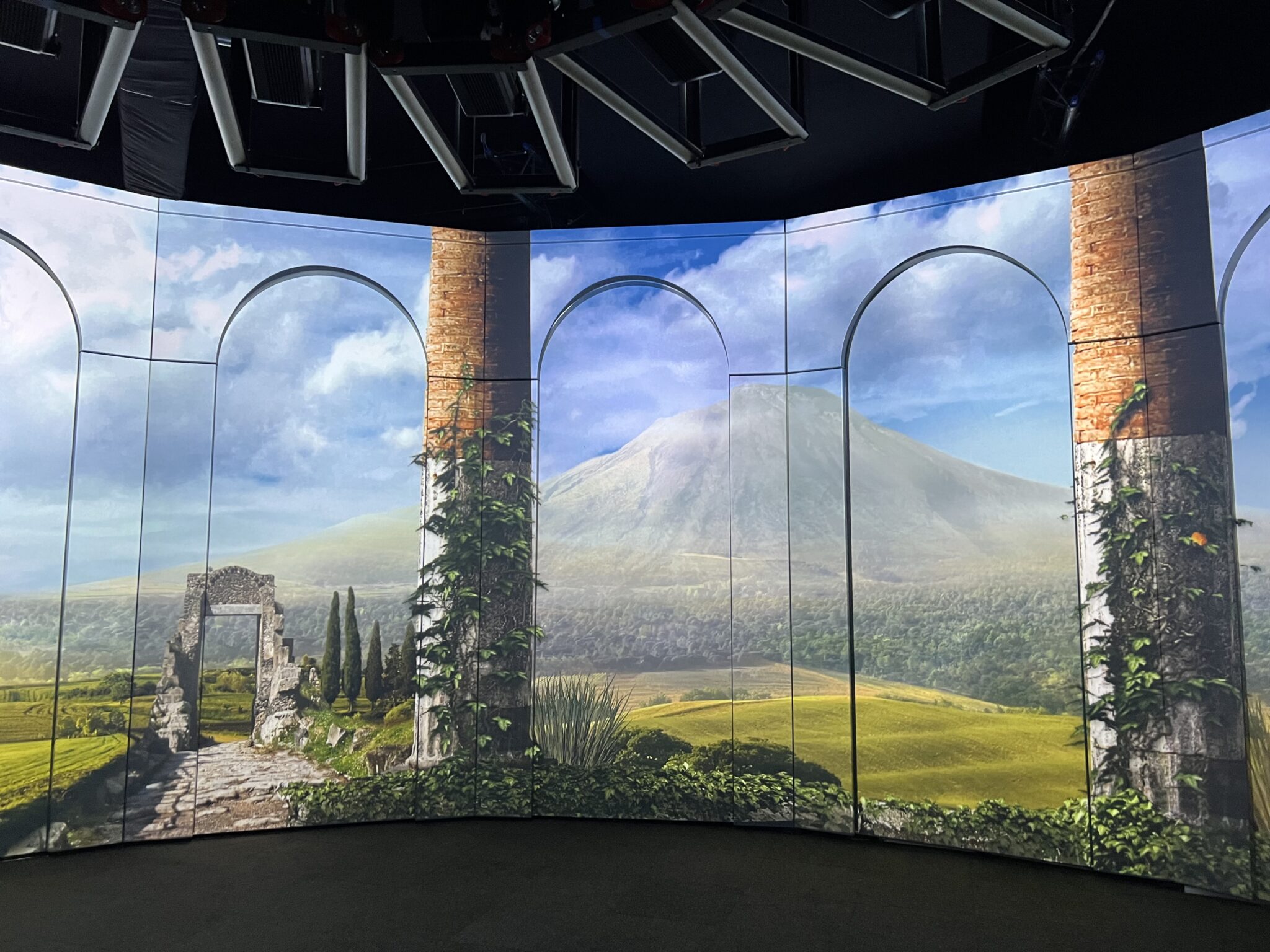 Lyon : une exposition revient sur la tragédie de Pompéi à la Sucrière ...